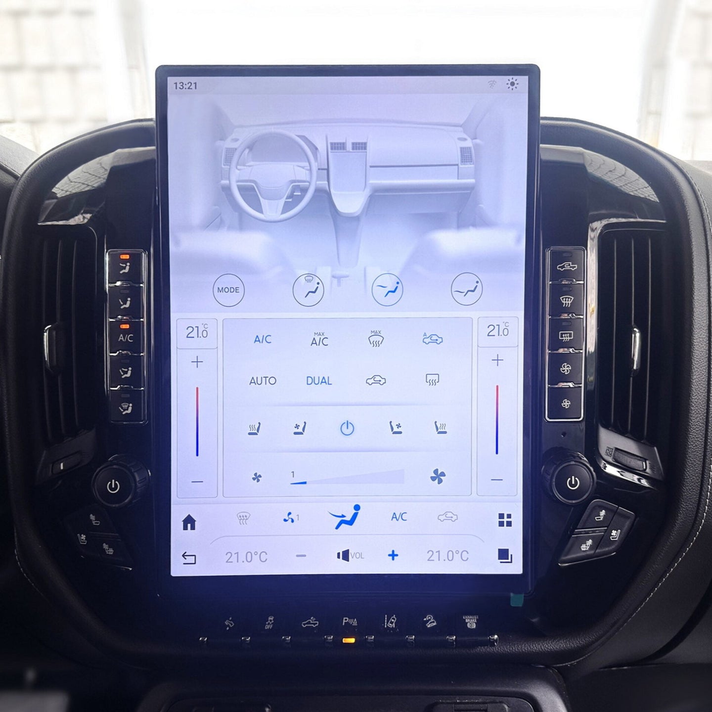 Touch Screen Radio - Chevrolet Silverado Tesla Screen