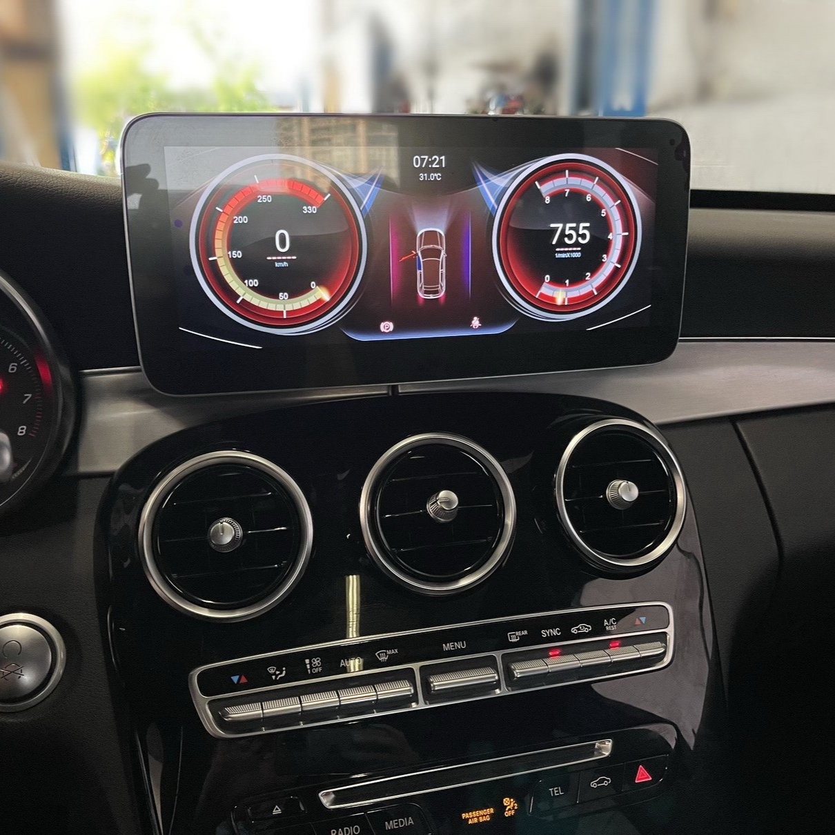 Mercedes GLC | HQ CarPlay Touchscreen at Lowest Price