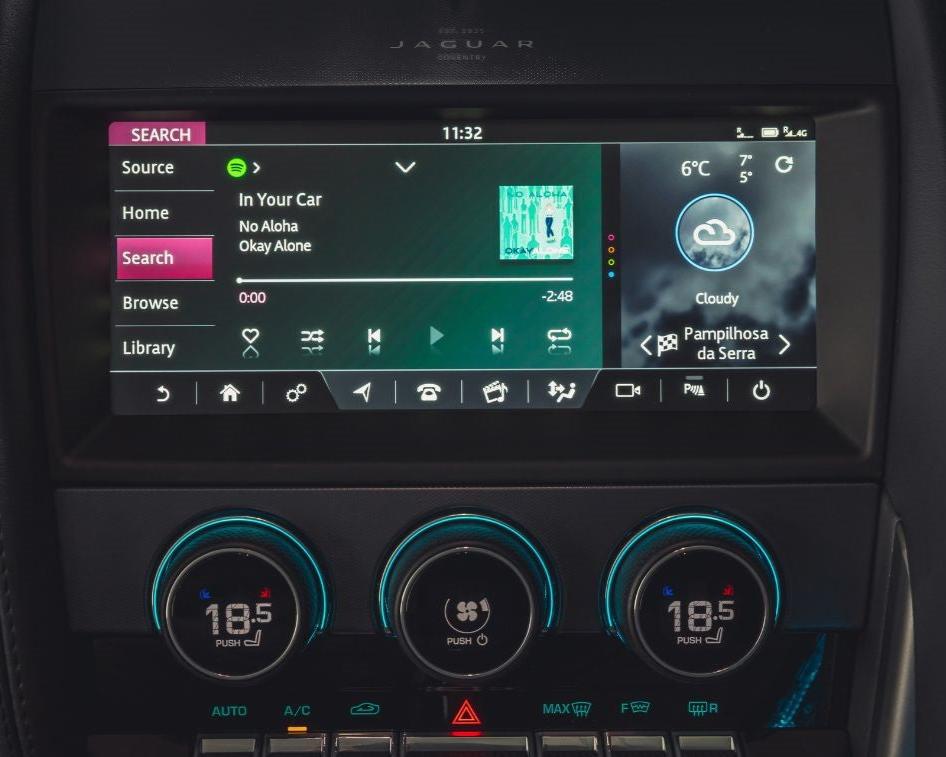 Jaguar F-Type | HQ Apple Carplay Screen – Merge Screens